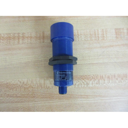 Telemecanique SC950A400 Ultrasonic Sensor - Used