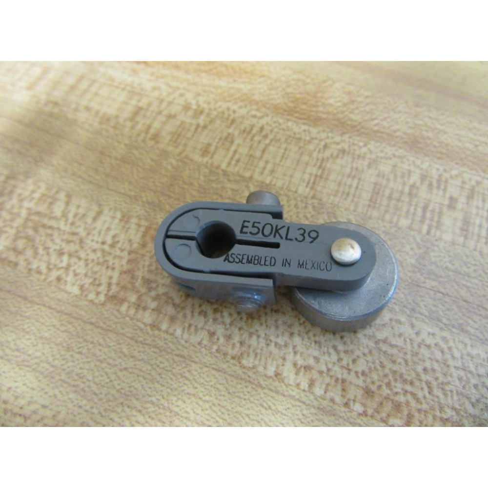 Cutler Hammer Eaton E50KL39 Roller Lever Arm