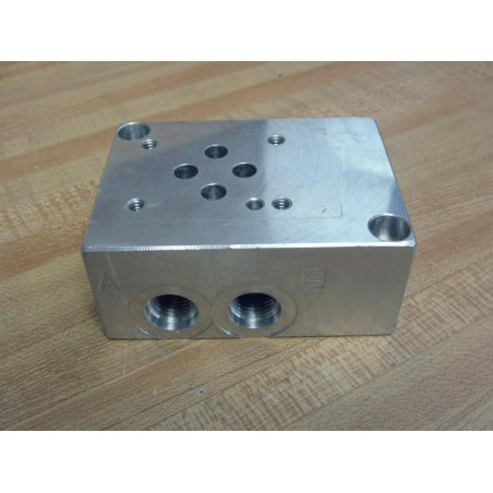 Daman AD03SPSB6S Hydraulic Subplate - Used