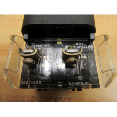 Allen Bradley 800T-FXN2A7 Push Pull Switch