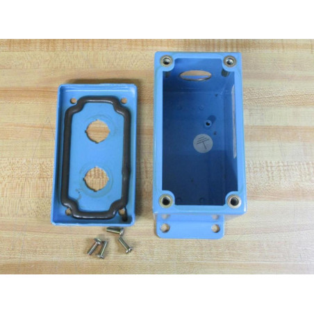 Saginaw Control & Engineering SCE-2PBGX Control Panel Enclosure - Used