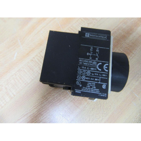 Telemecanique LA2-DT2 Time Delay Block LA2DT2 023002 Black - New No Box