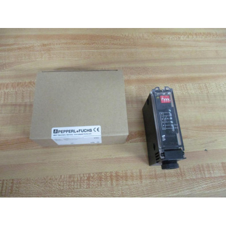 Pepperl + Fuchs RLK23-8-H-500-RT31116 Background Suppression Sensor 419484