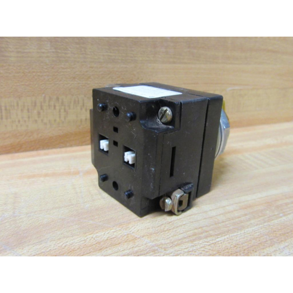 General Electric CR104PSL96E11S2 3-Pos. Selector Switch GE - Used