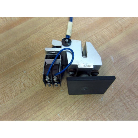 Micro Switch 2PB11-T2 Pushbutton Switch Unit 2PB11T2 - Used