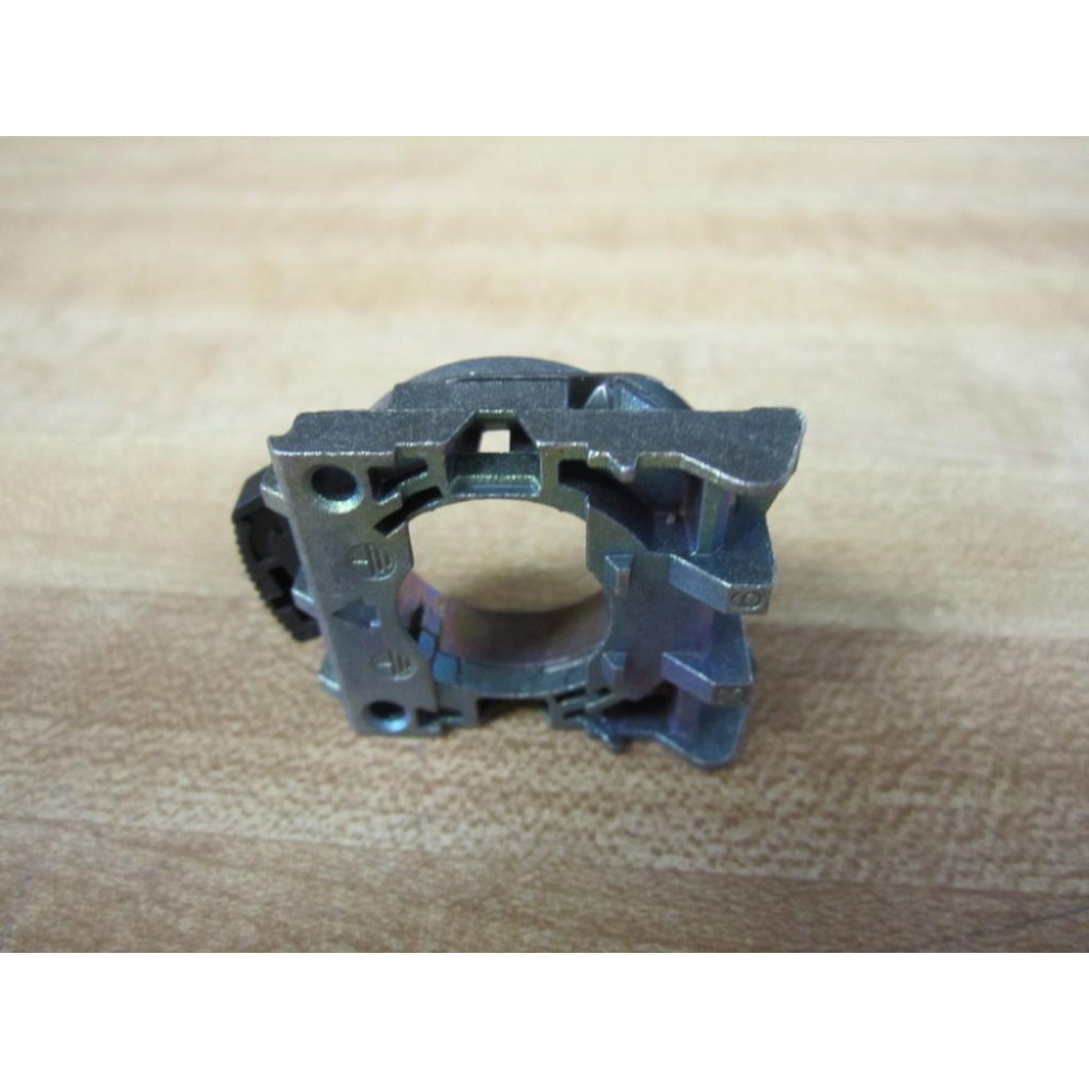 Allen Bradley 800F-ALM Mounting Latch 800FALM - New No Box