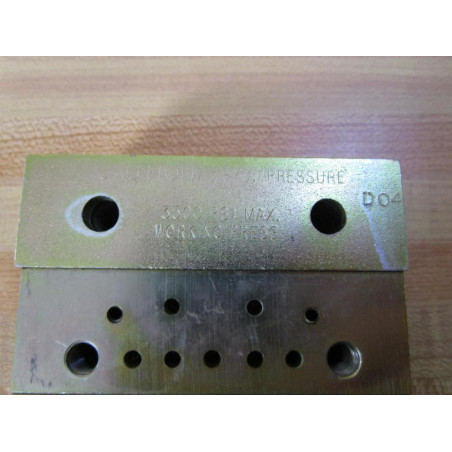 Trabon-Manzel D04 F04 Lubriquip Divider Valve Manifold D04F04 - New No Box