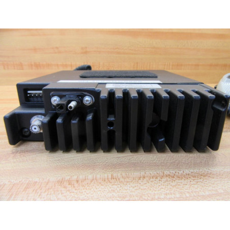 Motorola D33MJA73A5CK Max Trac 100 2 Way Radio - Used