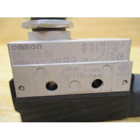Omron SHL-Q55-01 Limit Switch SHLQ5501 - New No Box