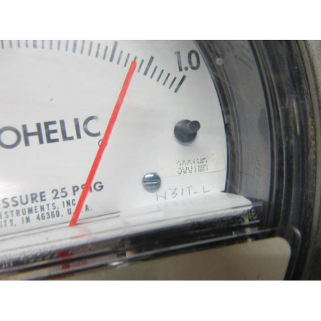 Dwyer 3001MR Photohelic Pressure Gauge 3000MR - Used