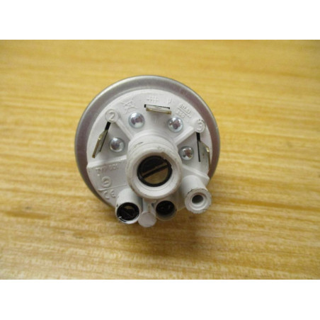 Beck 5026 Pressure Switch TYP 901 - New No Box