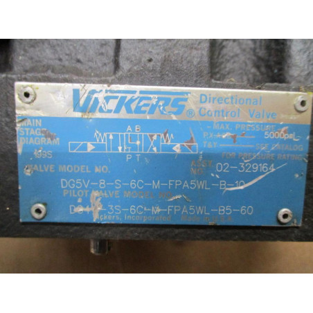 Vickers 02-329164 Directional Control Valve Block - Used