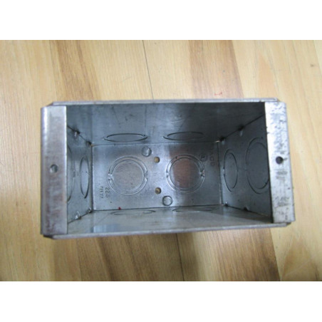 Hubbell 695 Switch Box (Pack of 25)