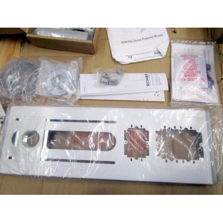 Chief KITMZ006W RSM Elite Projector Mount Kit 354605