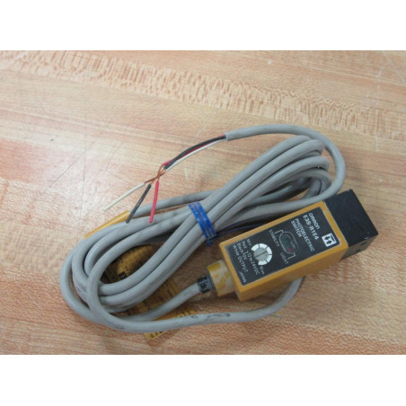 Omron E3S-R1E4 Photoelectric Switch E3SR1E4