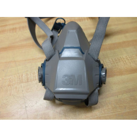 3M 6502 Half Facepiece Reusable Respirator Medium - New No Box