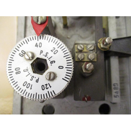 Johnson Controls P-8000-2 Pressure Controller P8000 - Used