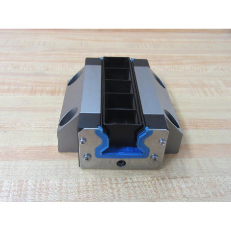 Rexroth Bosch R185133116 R.Runner Block CS