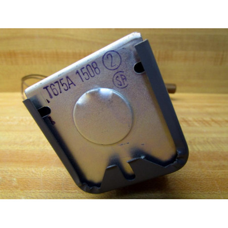 Honeywell T675A-1508 Remote Bulb Temperature Controller T675A1508 - Used