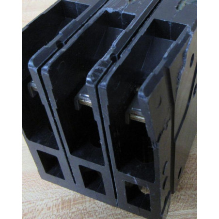 Siemens CED63A010 Motor Circuit Interrupter W Cracked Housing - Used