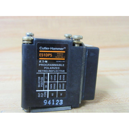 Cutler Hammer E51DP5 Eaton Retro Reflective Head B3 - New No Box