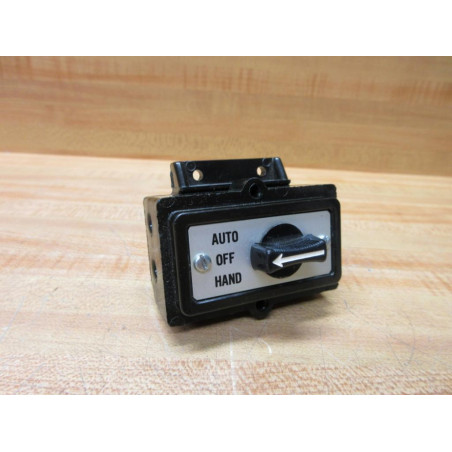 General Electric CR103A3 GE Selector Switch - Used
