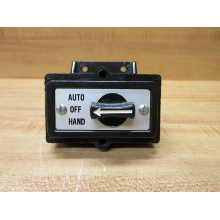 General Electric CR103A3 GE Selector Switch - Used