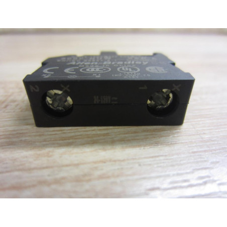 Allen Bradley 800F-NUW White LED Pilot Light 800FNUW 8mA - New No Box