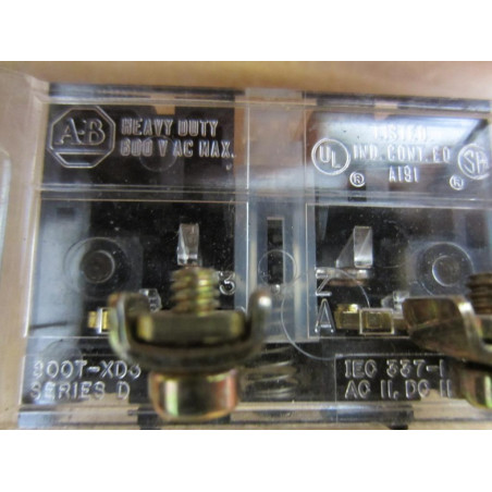 Allen Bradley 800T-XD3 Contact Block 800TXD3 Series D - Used