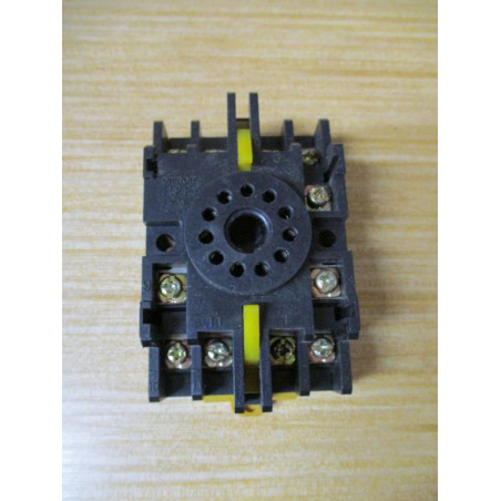 Omron 11PFA Relay Socket (Pack of 5) - Used