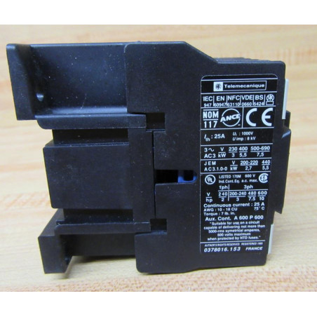 Telemecanique LC1-D12-01-F7 Contactor LC1D1201F7 023126