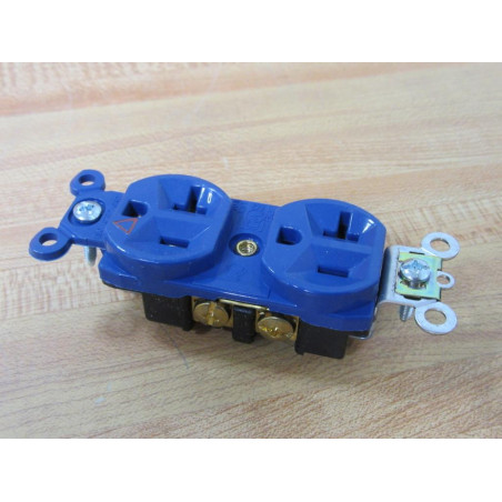 Pass & Seymour IG6300-BL Legrand Duplex Receptacle IG6300BL