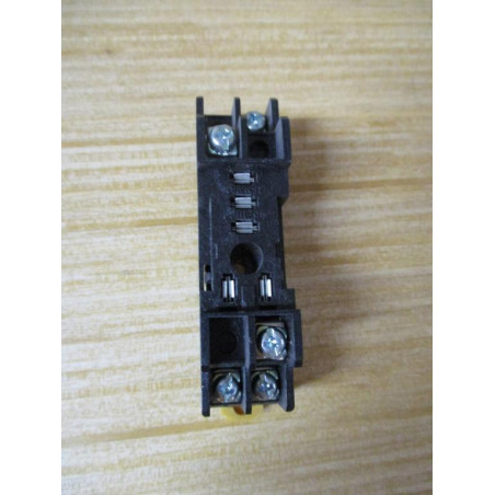 Omron P2RF-05 Relay Socket P2RF05 WO Clip (Pack of 4) - New No Box