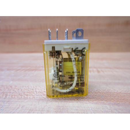 IDEC RH2B-UL-DC48V Relay RH2B-UL-48V DC - Used