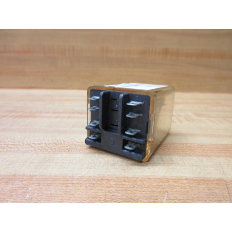 Eagle Signal 30E2CA024-24V AC Relay 30E2CA024-VAC - Used
