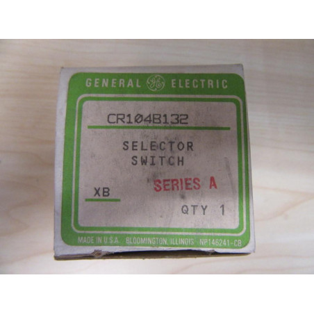 General Electric CR104B132 Selector Switch