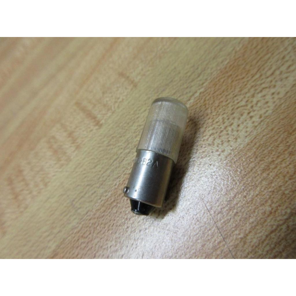 VCH-ENG-B2A Miniature Lamp Light Bulb B2A - New No Box