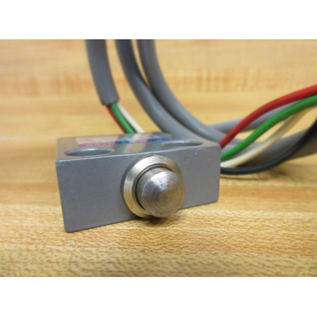 MicroSwitch 914CE1-3 Honeywell Micro Switch 914CE13 - New No Box