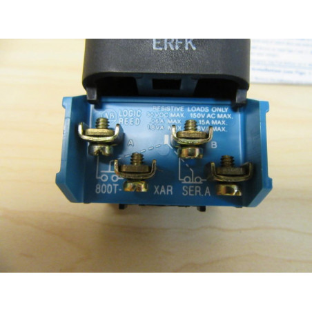 Allen Bradley 800T-FXT6AR Push Pull Switch - New No Box