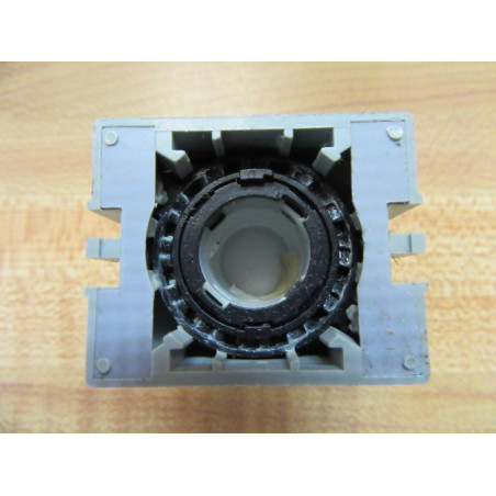 IDEC AOW110-Y Push Button Switch - New No Box