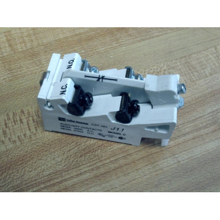 Cutler HammerEaton J11 Contact 9084A17G01 - New No Box
