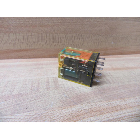 IDEC RU2S-D24 Coil Relay RU2SD24 (Pack of 2) - Used